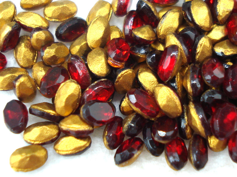 4x2.5mm (4100) Siam Oval Rhinestone – MrStones