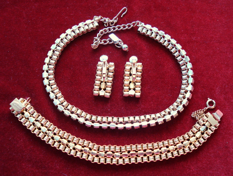 Elizabeth Morrey Set – MrStones